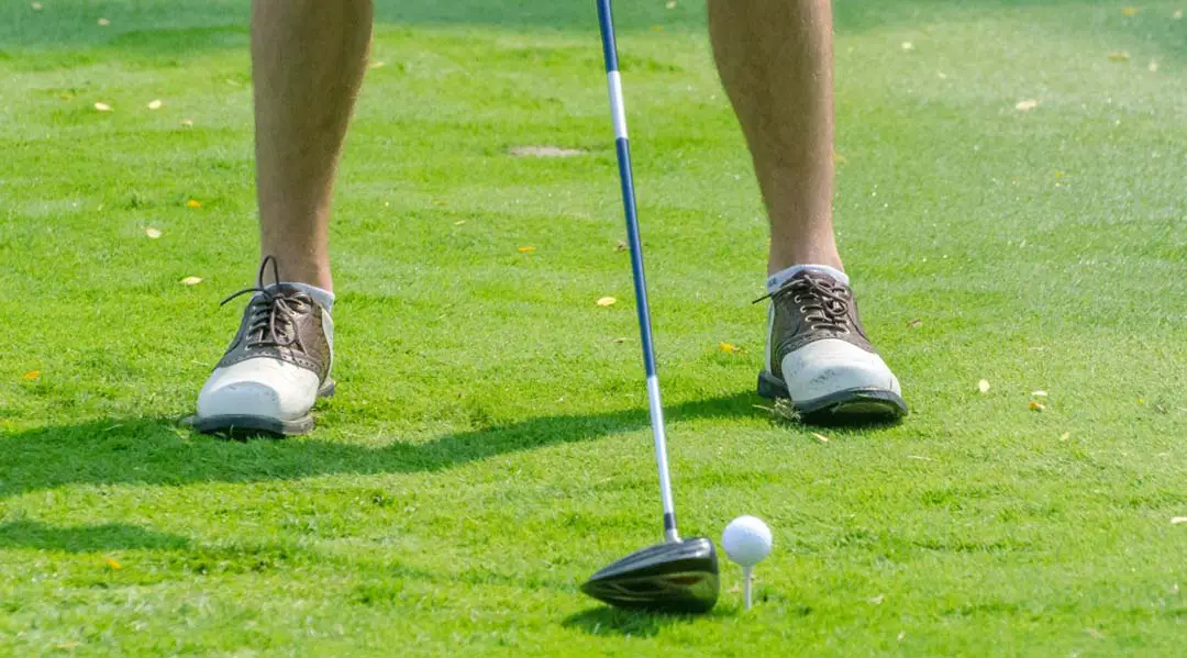 How To Remove Spikes From FootJoy Golf Shoes On The Golf Green